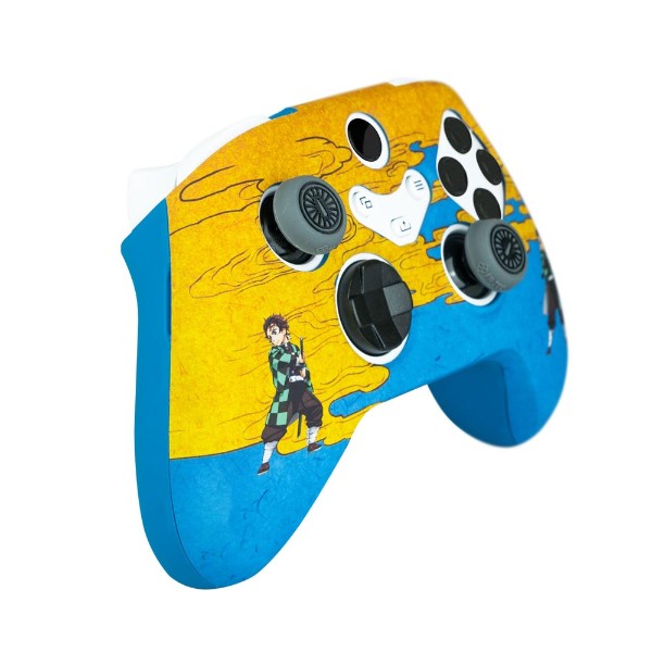 Demon Slayer - Tanjiro Xbox Wireless Controller Accessory Combo Pack ...