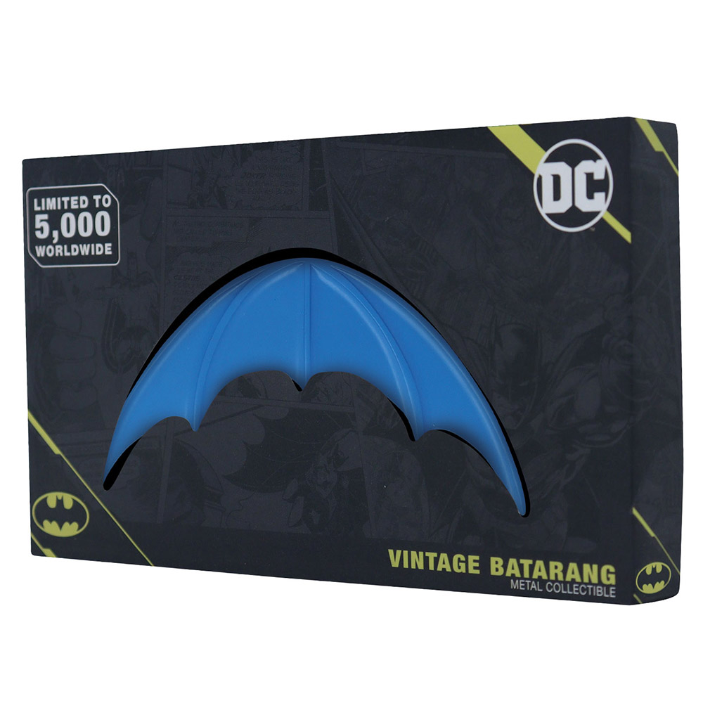 DC Comics - Batman - Limited Edition Batarang Replica - Toys and ...