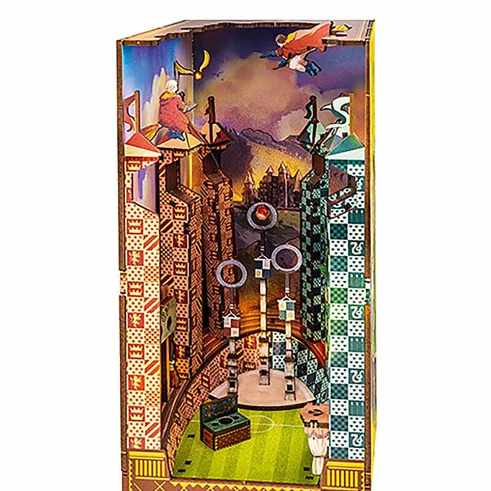 Harry Potter - Hogwarts Quidditch Field 1:24 Scale Book Nook Model Kit ...