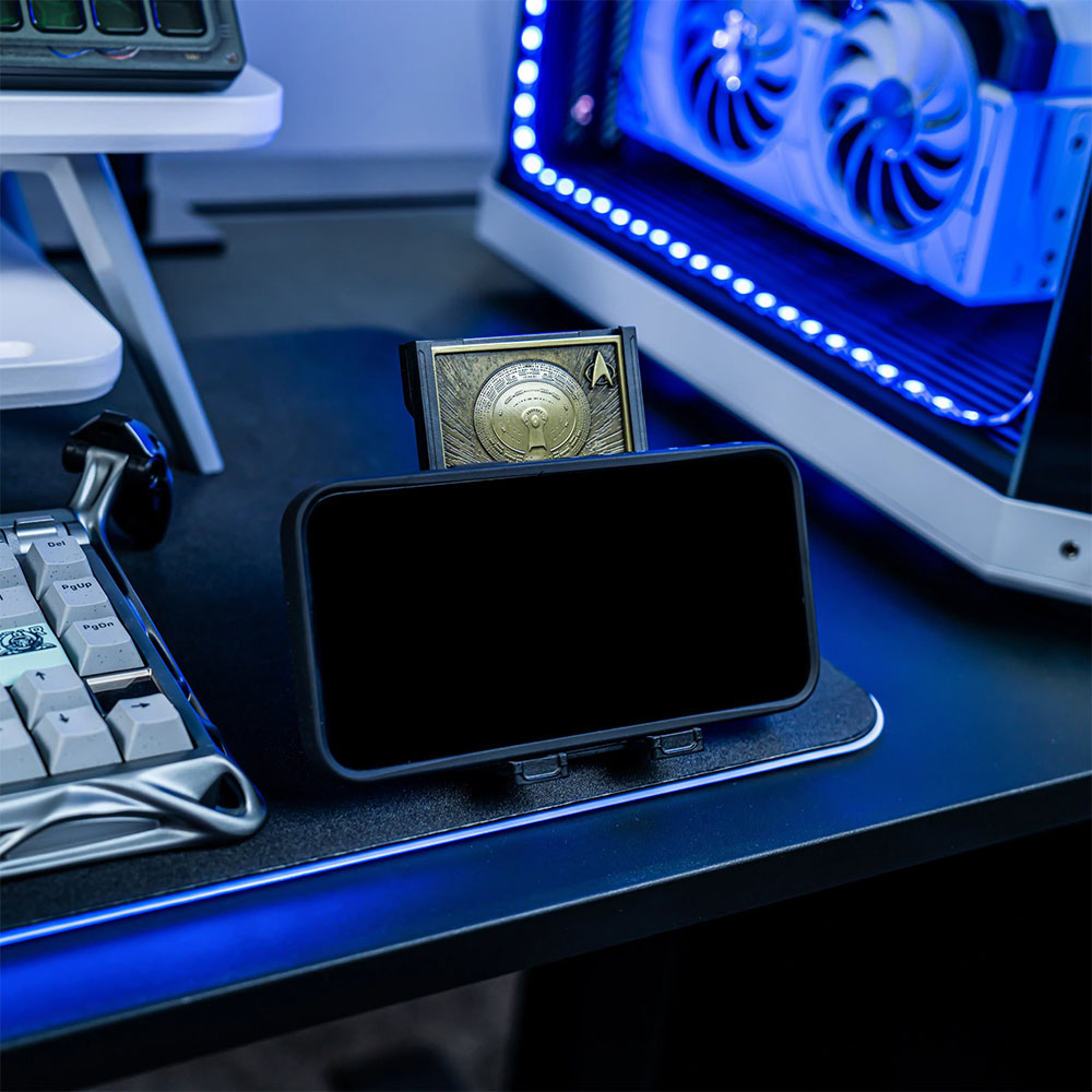 Star Trek - Metal Digiplate Starter Pack with Phone Stand - Toys and ...