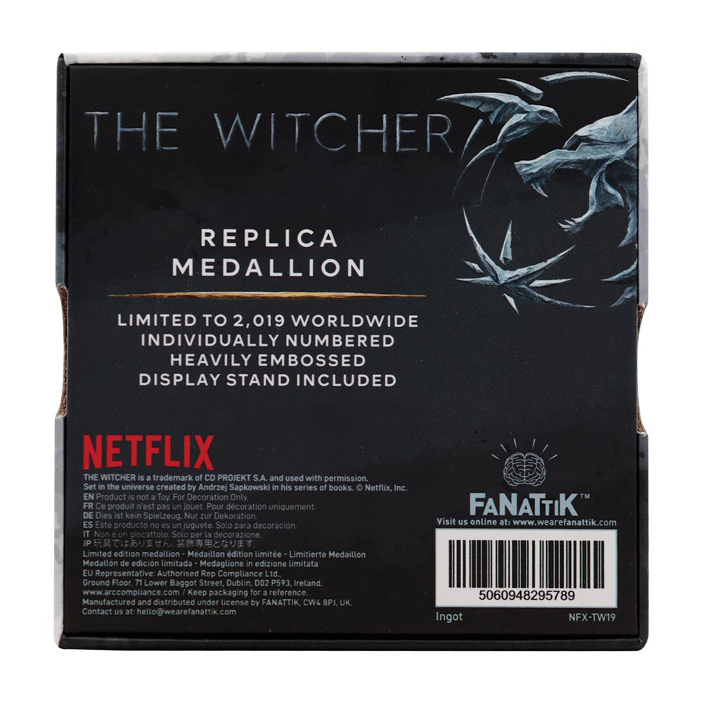 Netflix - The Witcher - Geralt's Medallion Replica - Toys and ...