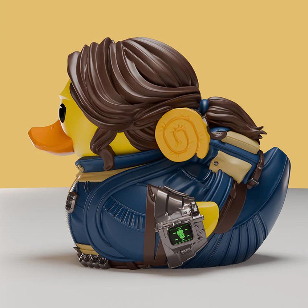 Fallout - Lucy Maclean TUBBZ (Mini Edition) Figure - Toys & Gadgets ...