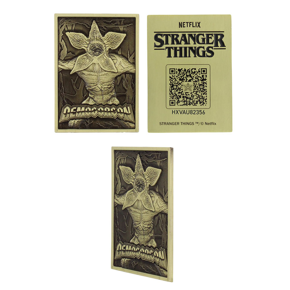 Stranger Things - Metal Digiplate Starter Pack with Phone Stand - Toys ...