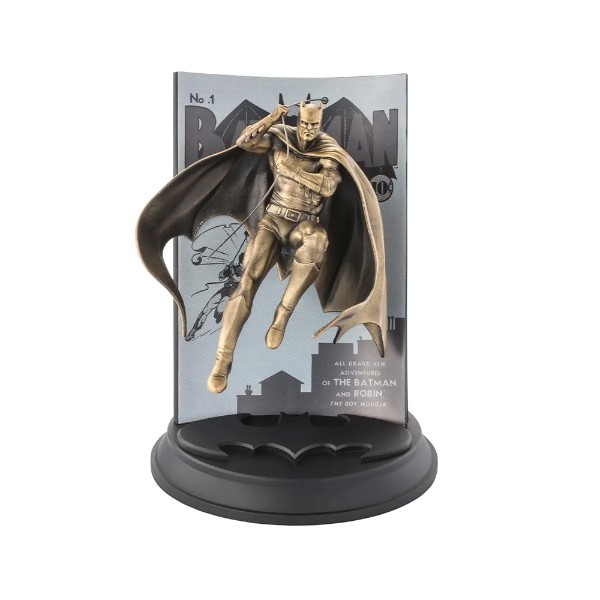 DC Comics - Limited Edition Batman #1 (Gilt) Statue - Toys and ...