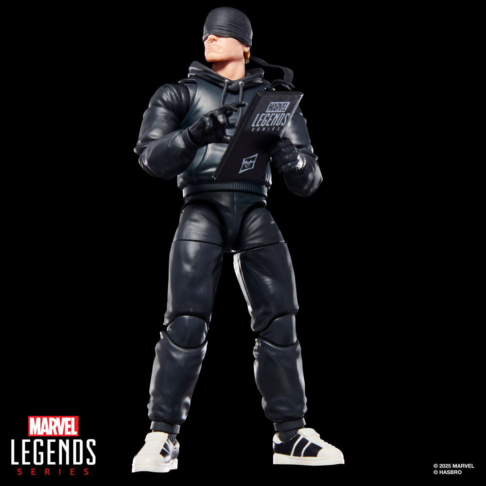 Marvel - Daredeveil - Marvel Legends Series Daredevil The Man Without ...